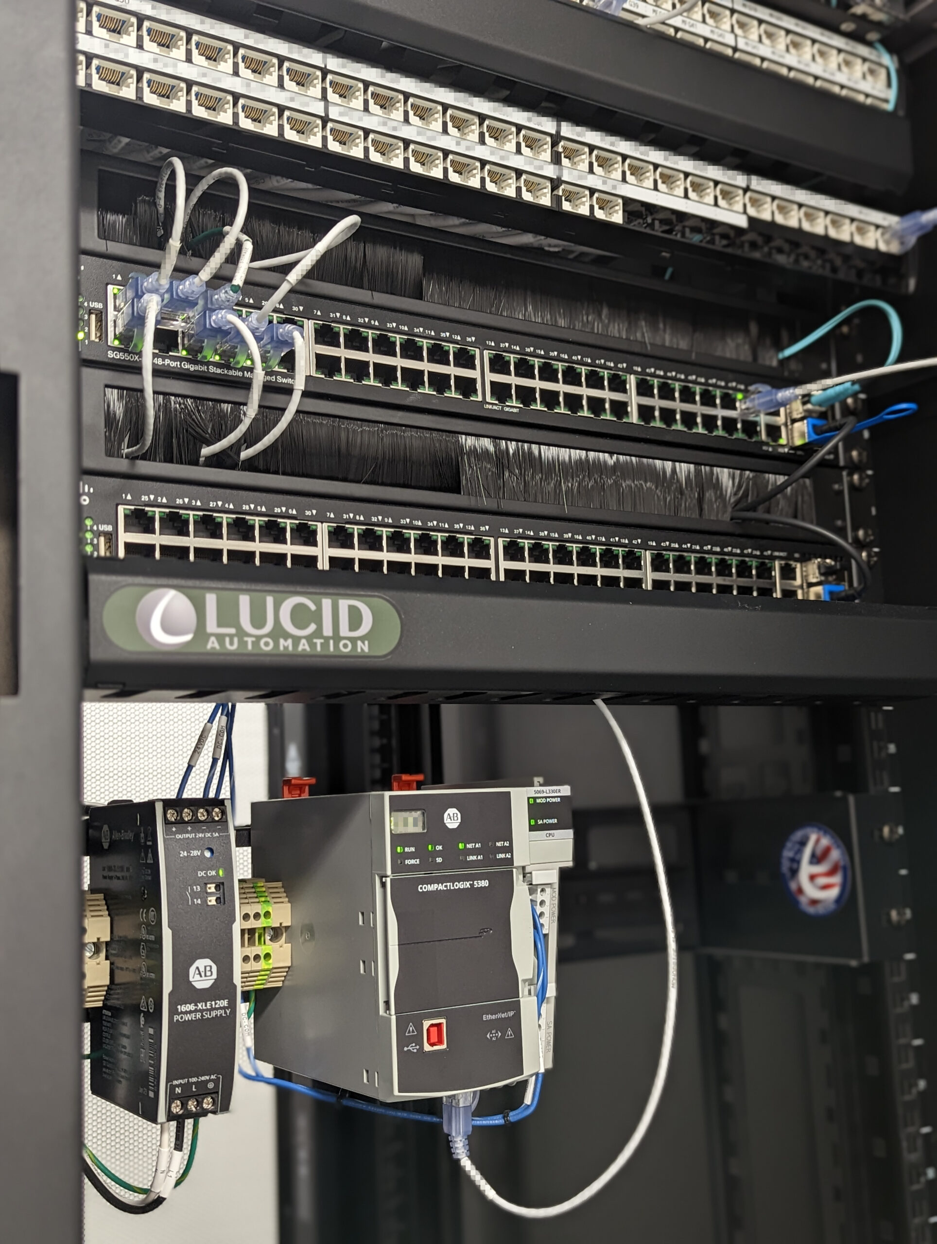 Itot Converge In Standard Server Rack - Lucid Automation